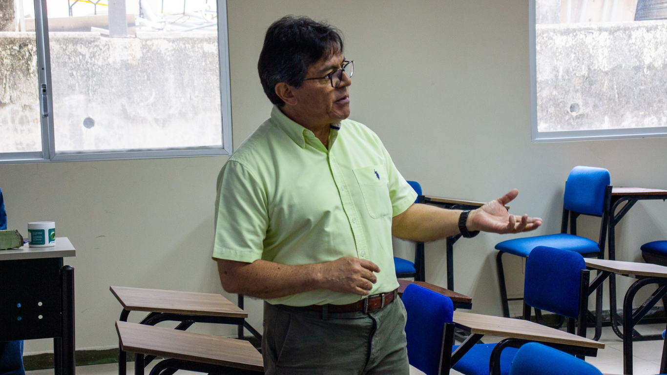 Estudiantes de Minas potencian sus conocimientos en minería de zeolitas ...